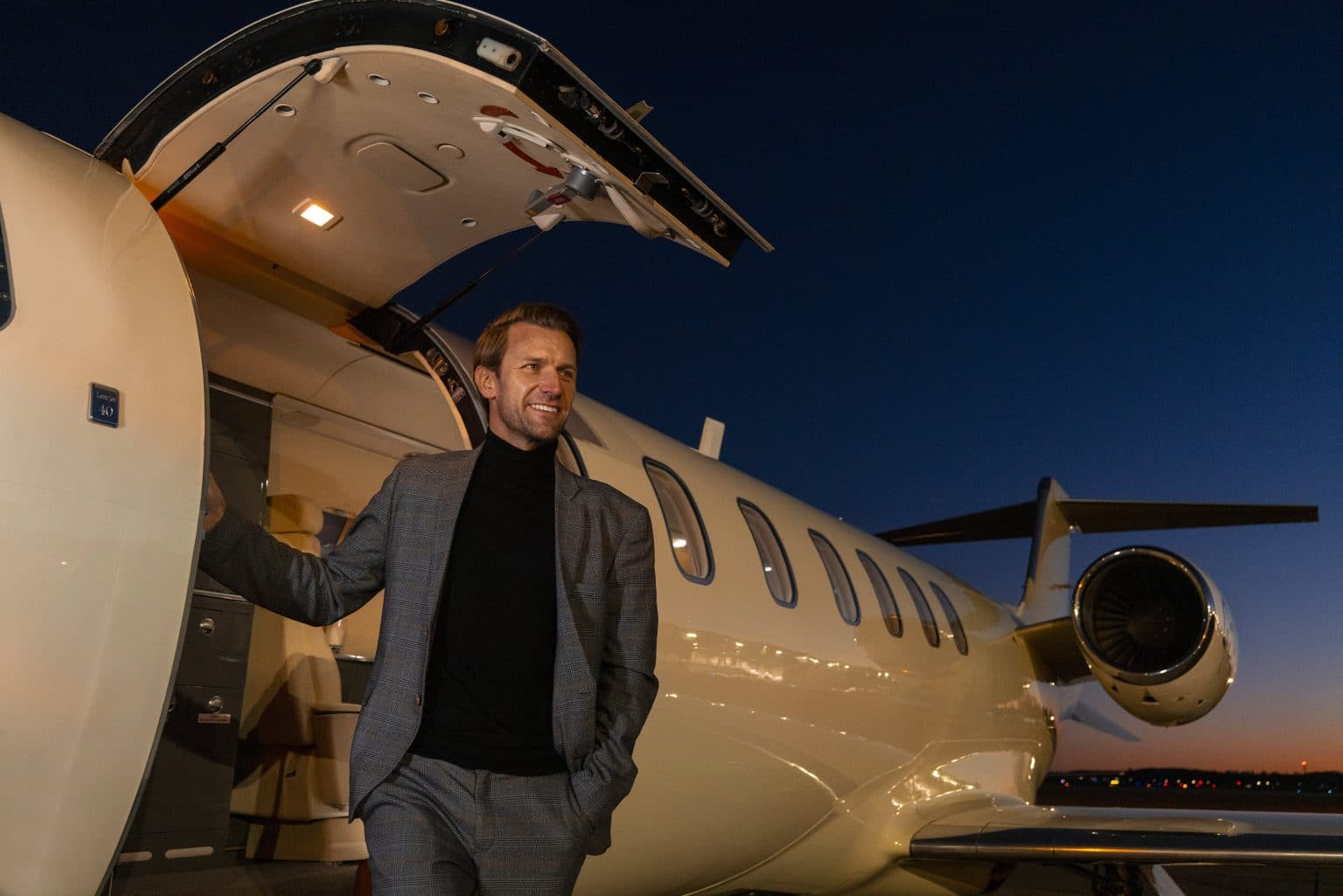 Learjet 40 - OPUL Jets