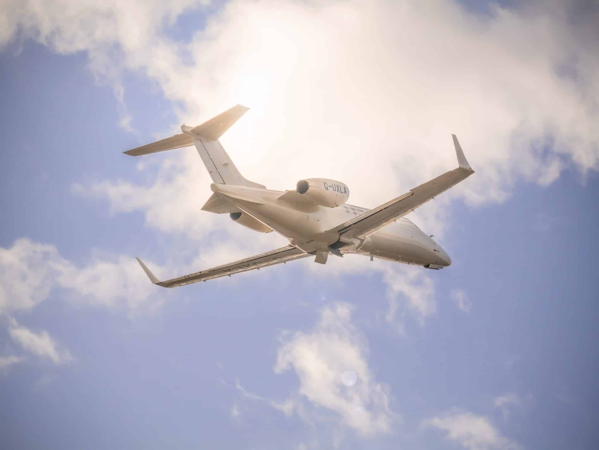 Learjet 40 - OPUL Jets