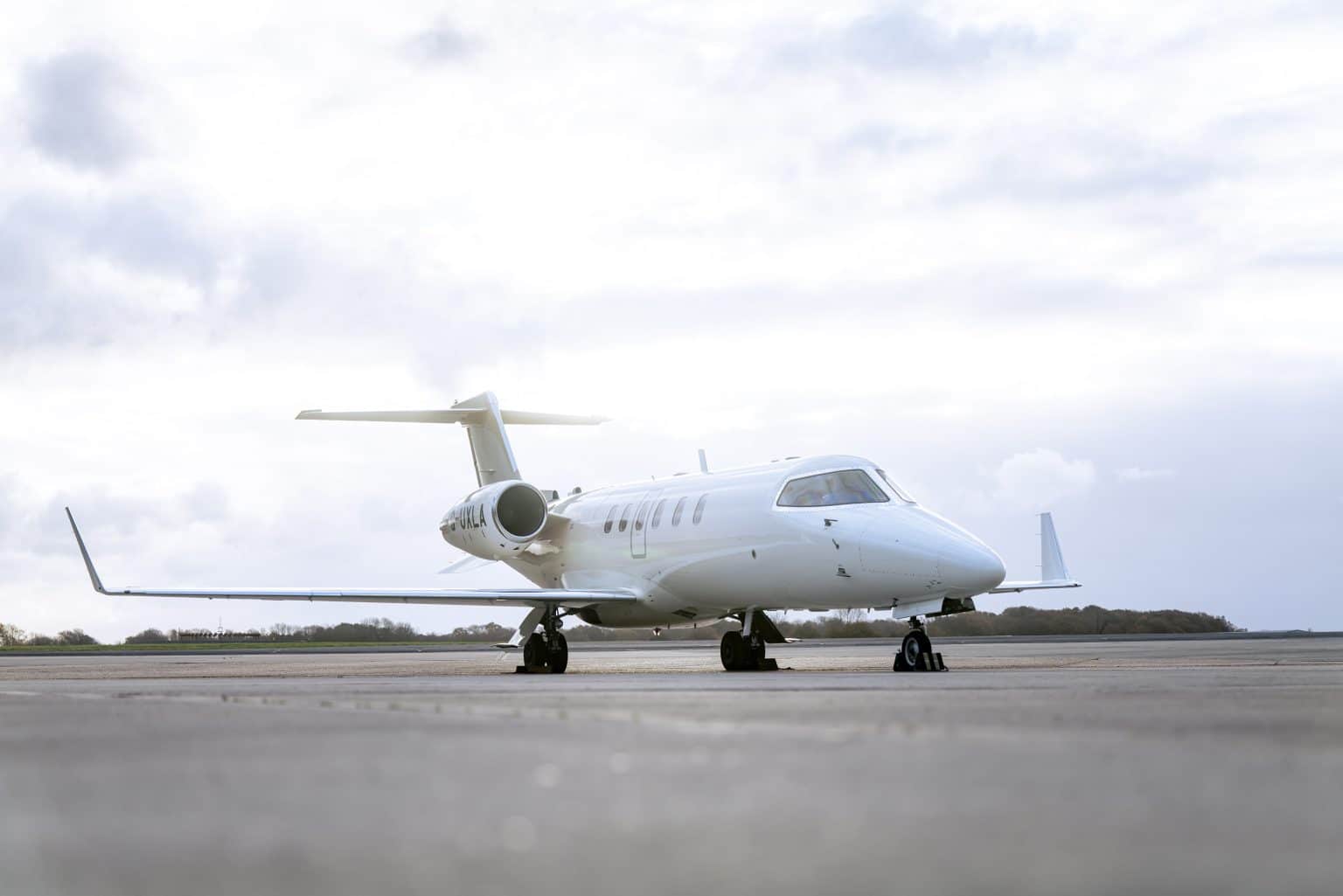 Learjet 40 - OPUL Jets